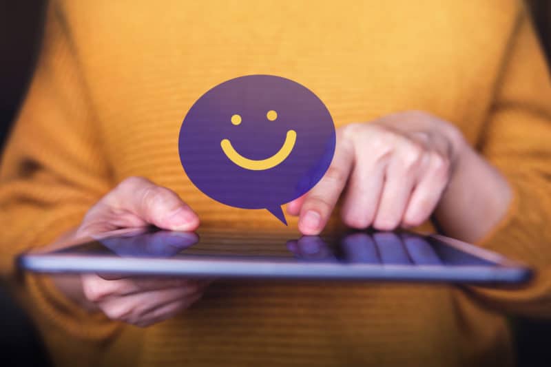 Mobile App Design Guide: Step-by-step UI/UX Process in 2023 Mobile App Design Guide: Step-by-step UI/UX Process in 2023
